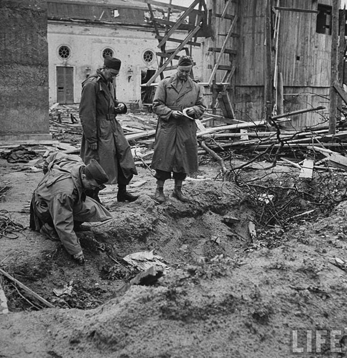 Berlin After The World War 2 | Amusing Planet